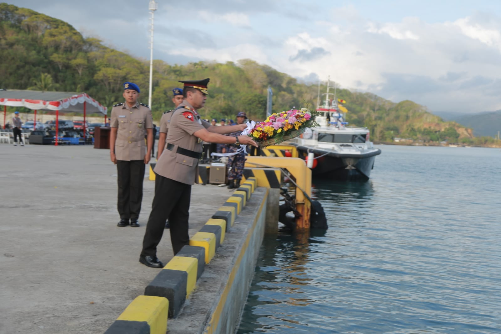 Upacara Tabur Bunga Jadi Rangkaian Peringatan Hari Bhayangkara Ke-78 ...